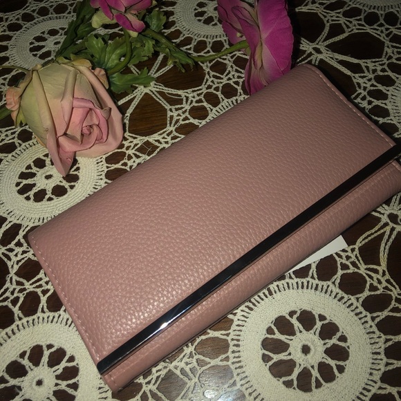 mundi | Bags | Mundi Wallet | Poshmark